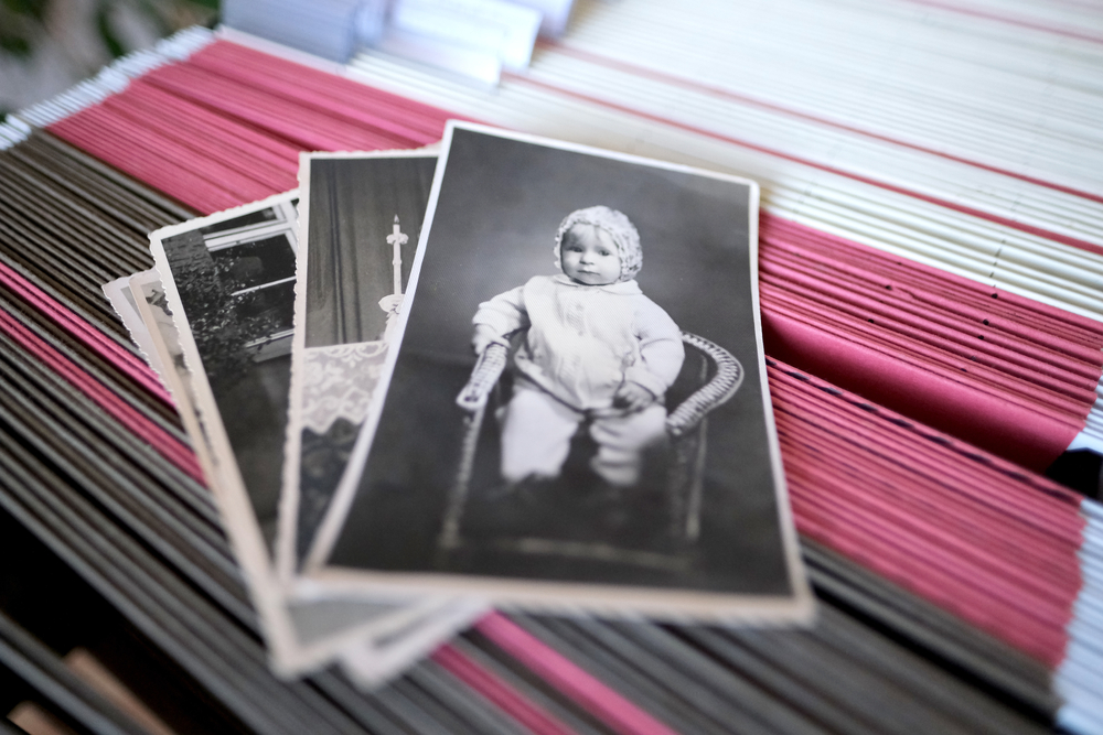Trace Jewish Ancestry Online: Best Archives & Tips